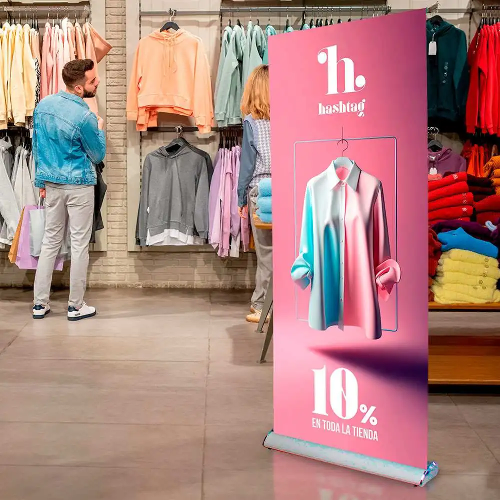 Display modelo RU20-1 enrollable sencillo color plata