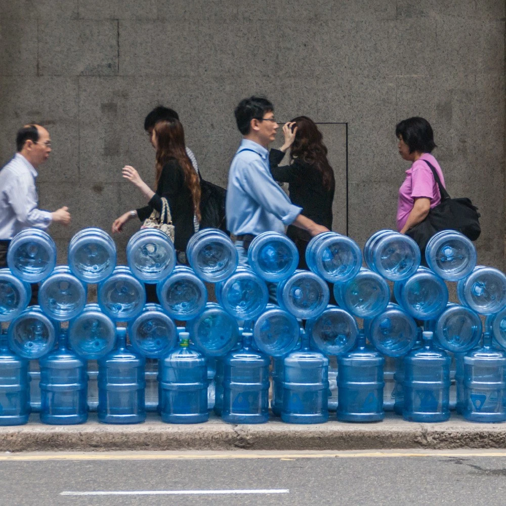 Los garrafones pet son los mas resistentes para transportar agua o ...
